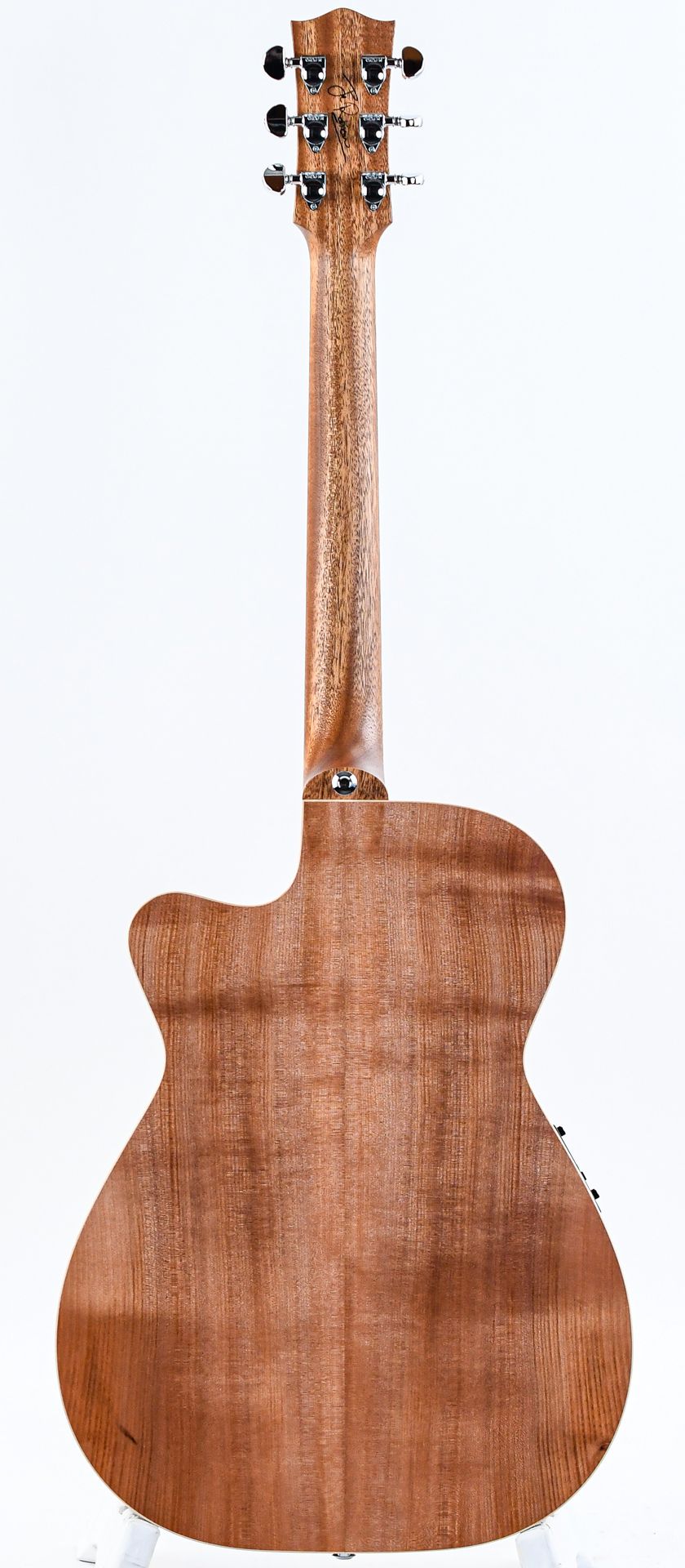 Maton EBG808C Signature Joe Robinson | The Fellowship of Acoustics