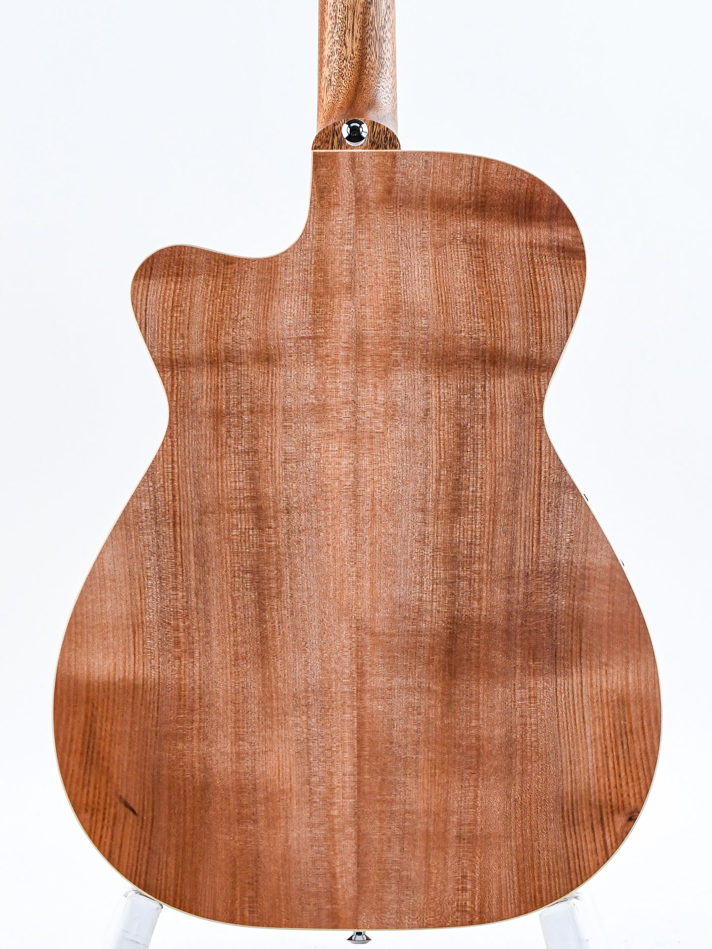 Maton EBG808C Signature Joe Robinson | The Fellowship of Acoustics