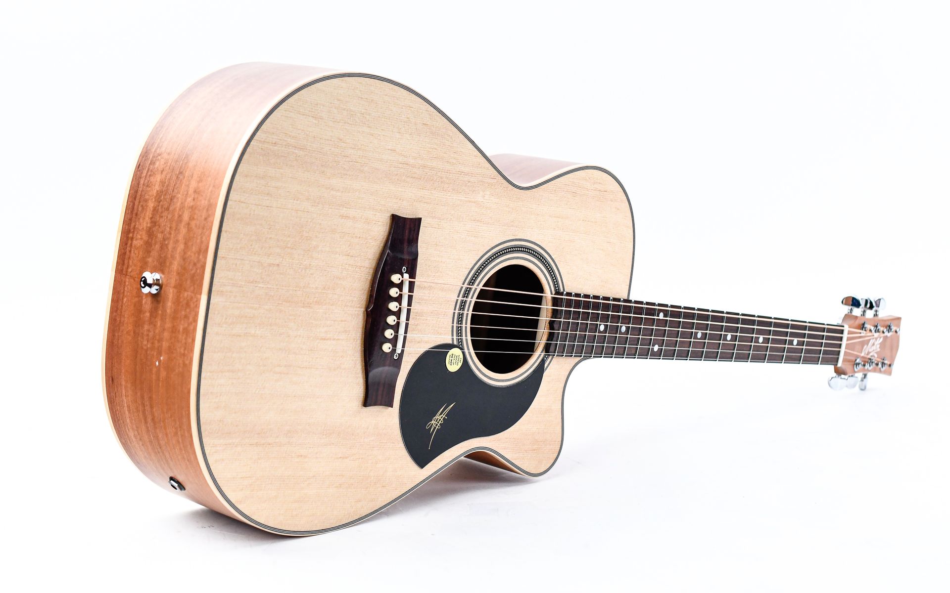 Maton EBG808C Signature Joe Robinson | The Fellowship of Acoustics