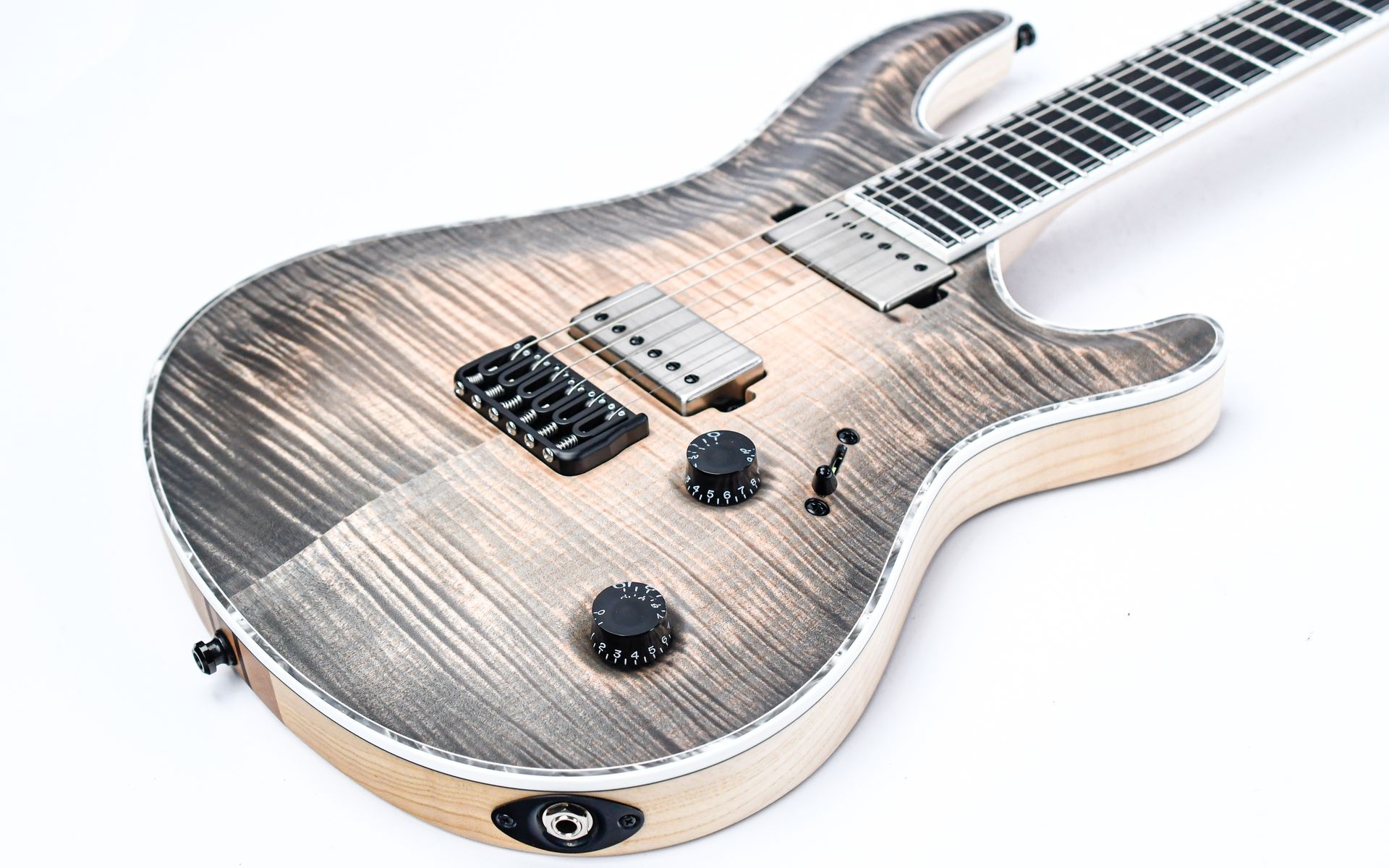 Mayones Regius Core 6 Black Feather | The Fellowship of Acoustics