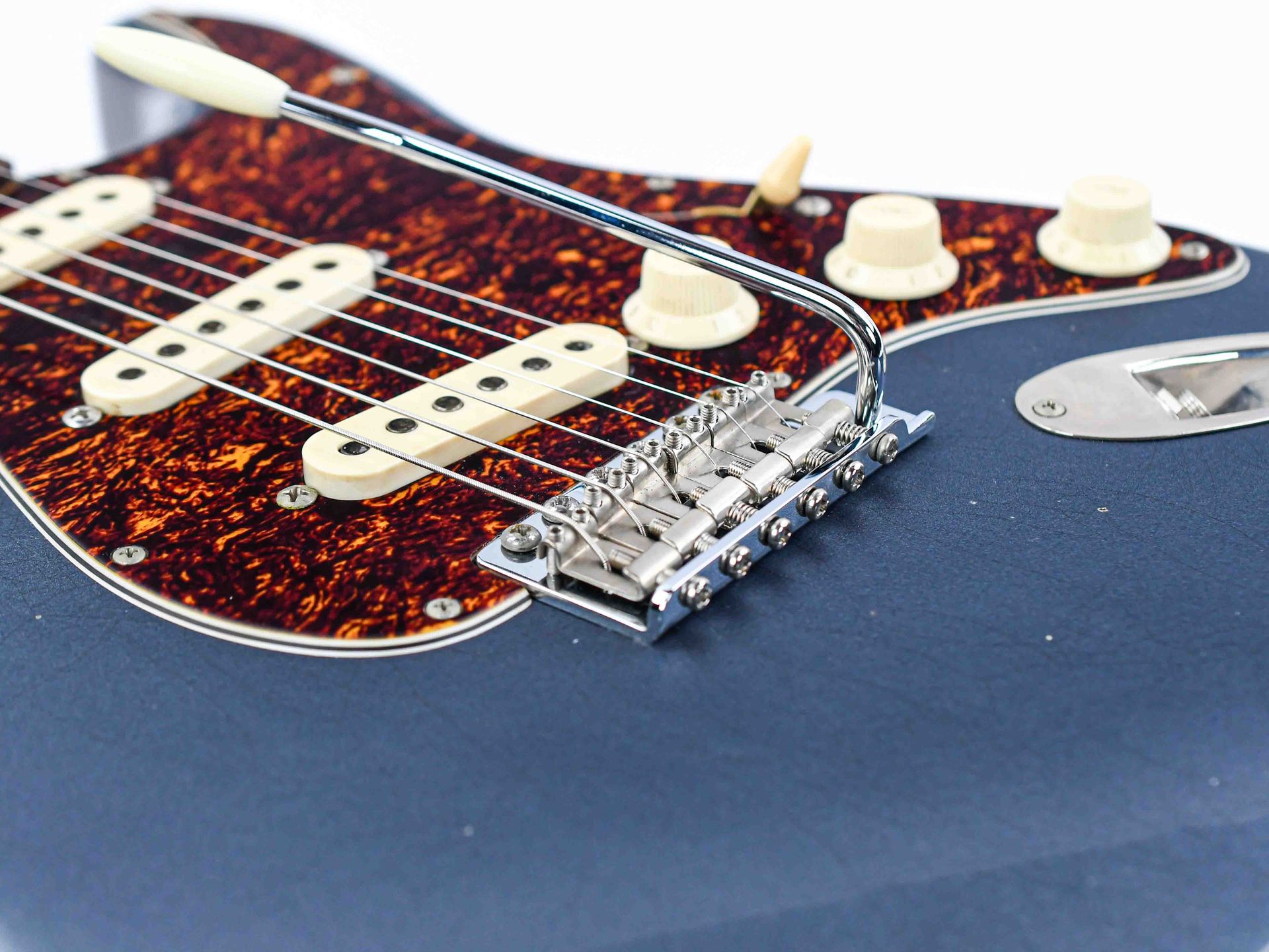 Del Tone 60s S Style Charcoal Frost Metallic | The Fellowship of Acoustics