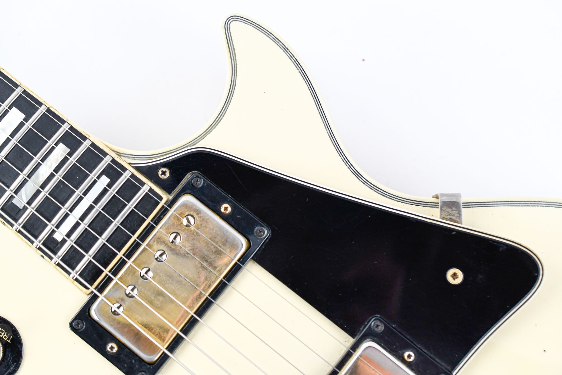 Gibson Les Paul Custom Alpine White Refin 1976 | The Fellowship of ...