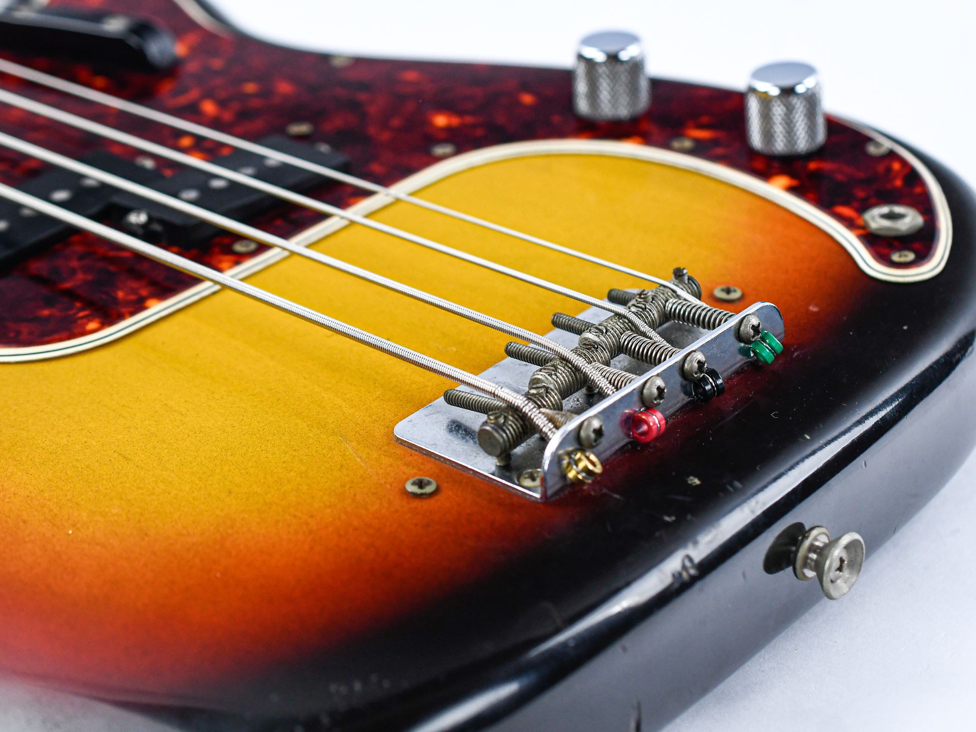 Fender Precision Bass Sunburst 1965 | The Fellowship of Acoustics