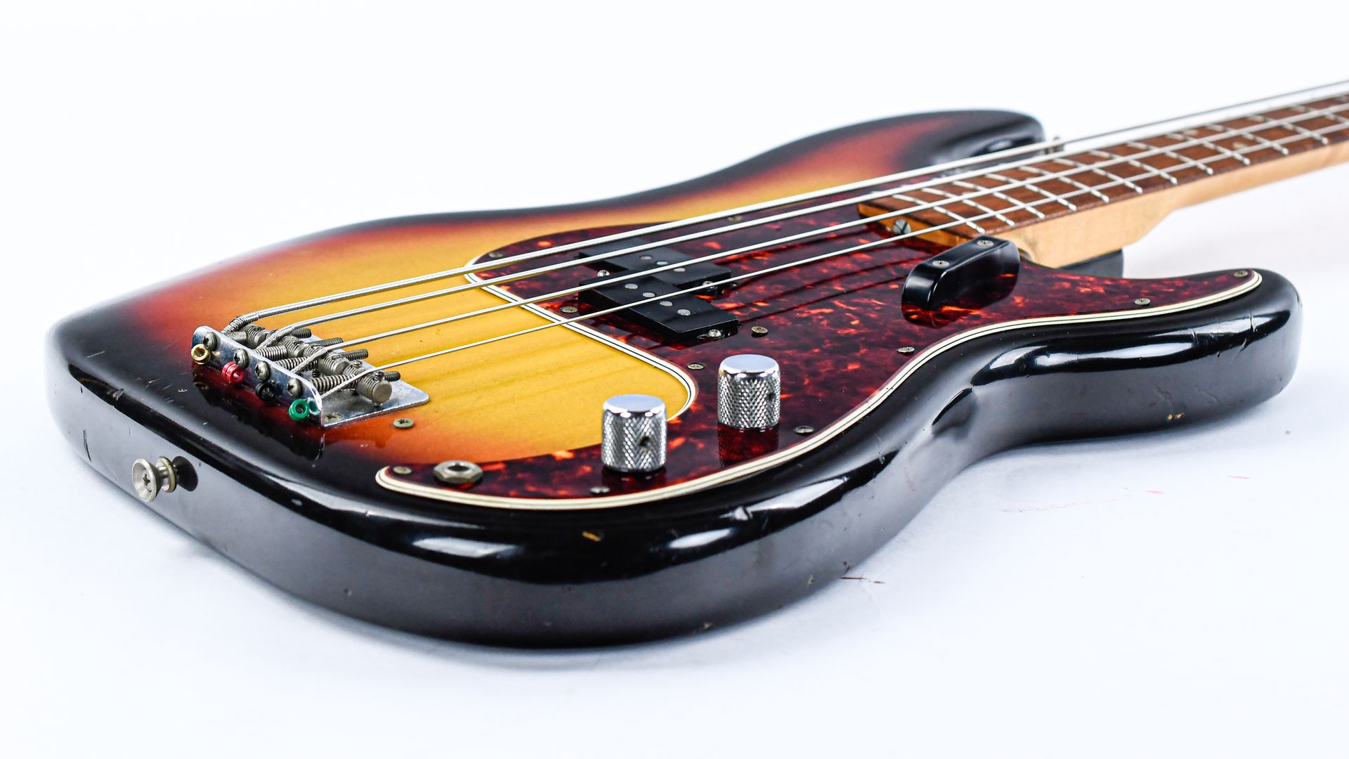 Fender Precision Bass Sunburst 1965 | The Fellowship of Acoustics