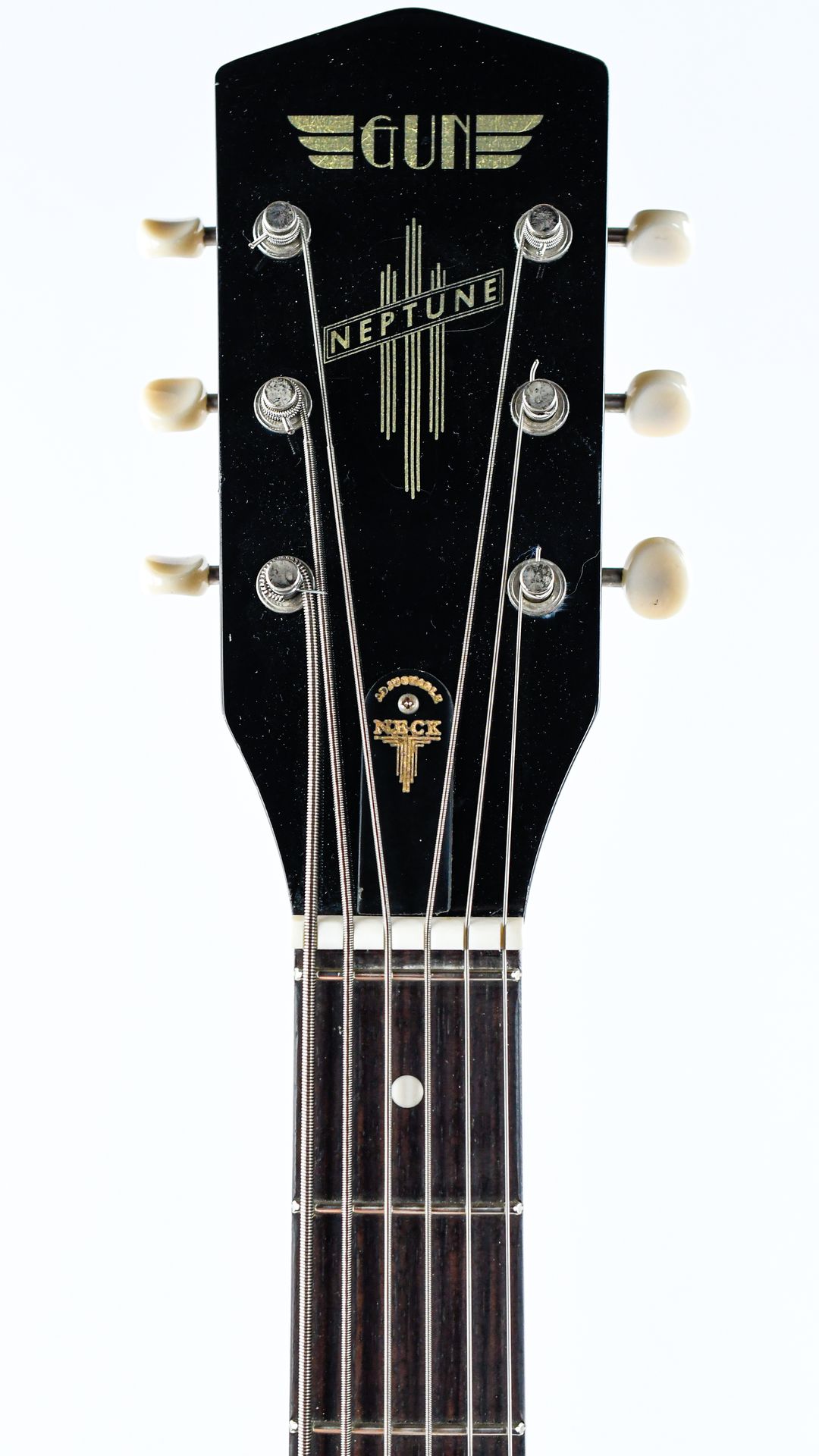 Gun Guitars Neptune Bass VI Gold | The Fellowship of Acoustics