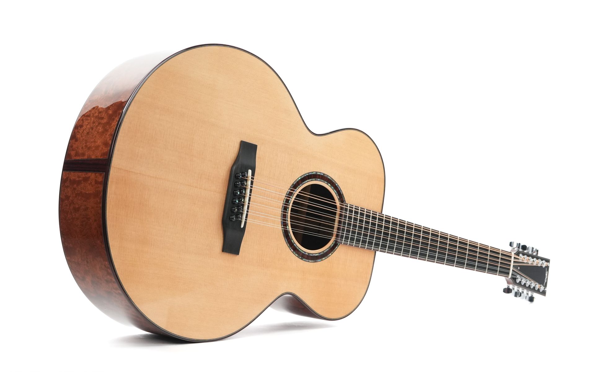 BSG GJ11F Quilted Mahogany Sitka Spruce 12 String | The Fellowship of ...
