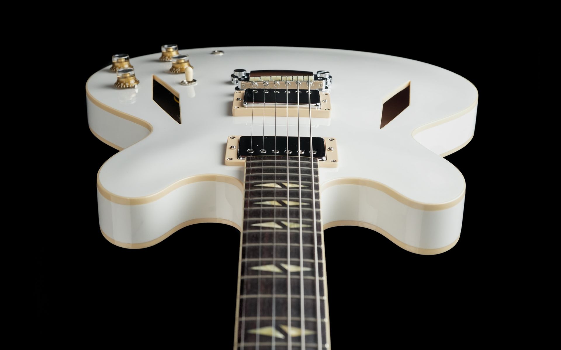 Gibson Custom Dave Grohl DG335 Alpine White Limited 37 of 50 2025 | The ...