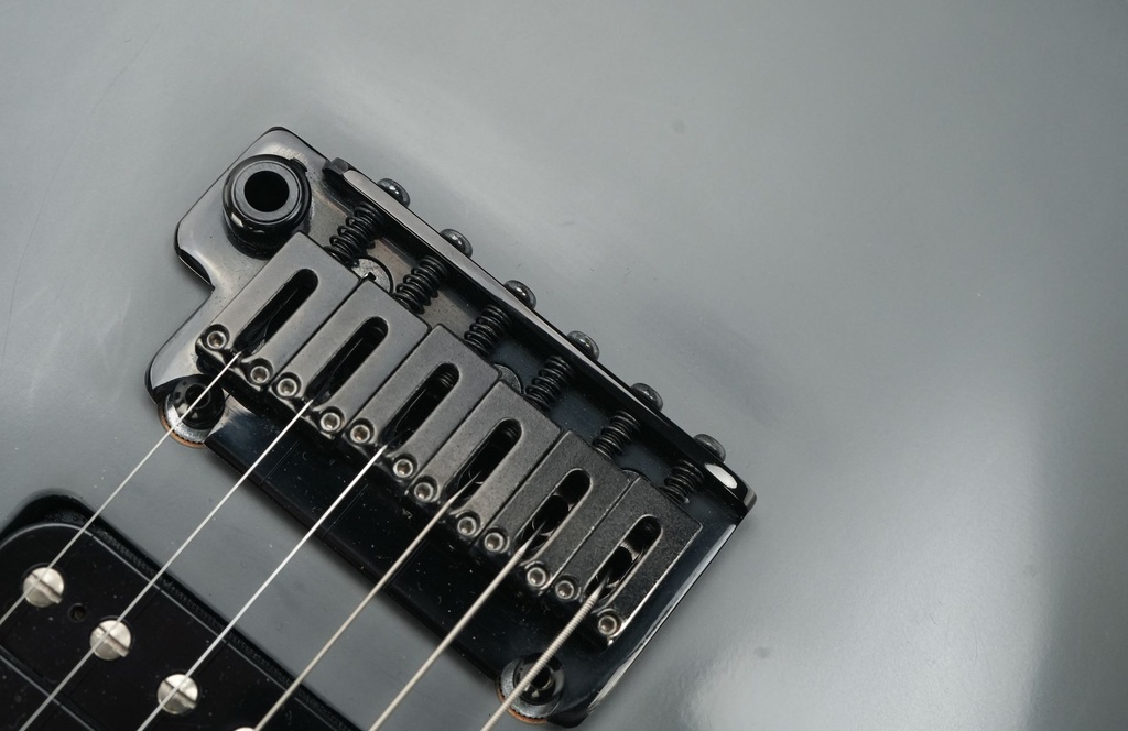 Suhr Modern Terra Mountain Grey LTD 2022 | The Fellowship of Acoustics